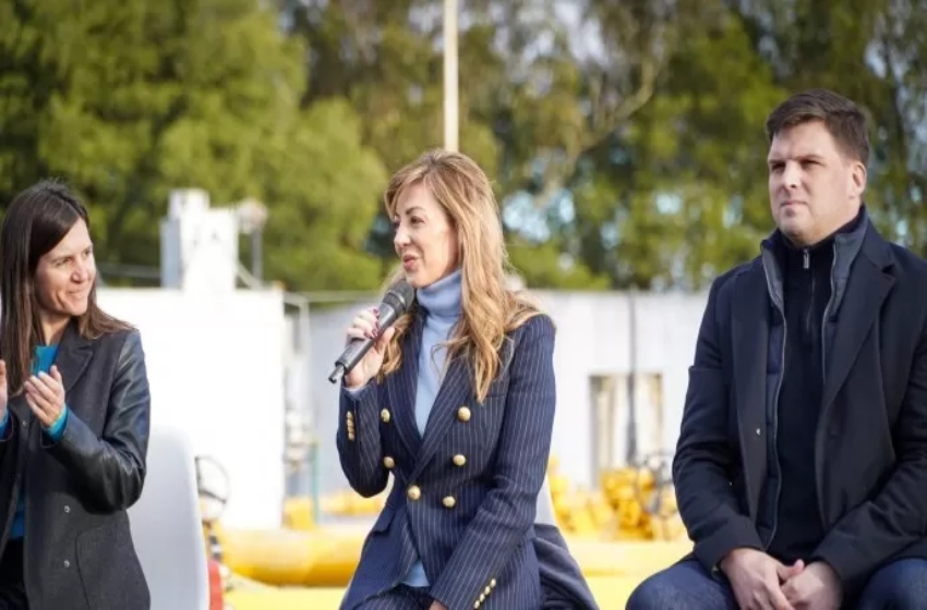 Royon consideró crucial la entrada en servicio de la línea EAT Bahía ...