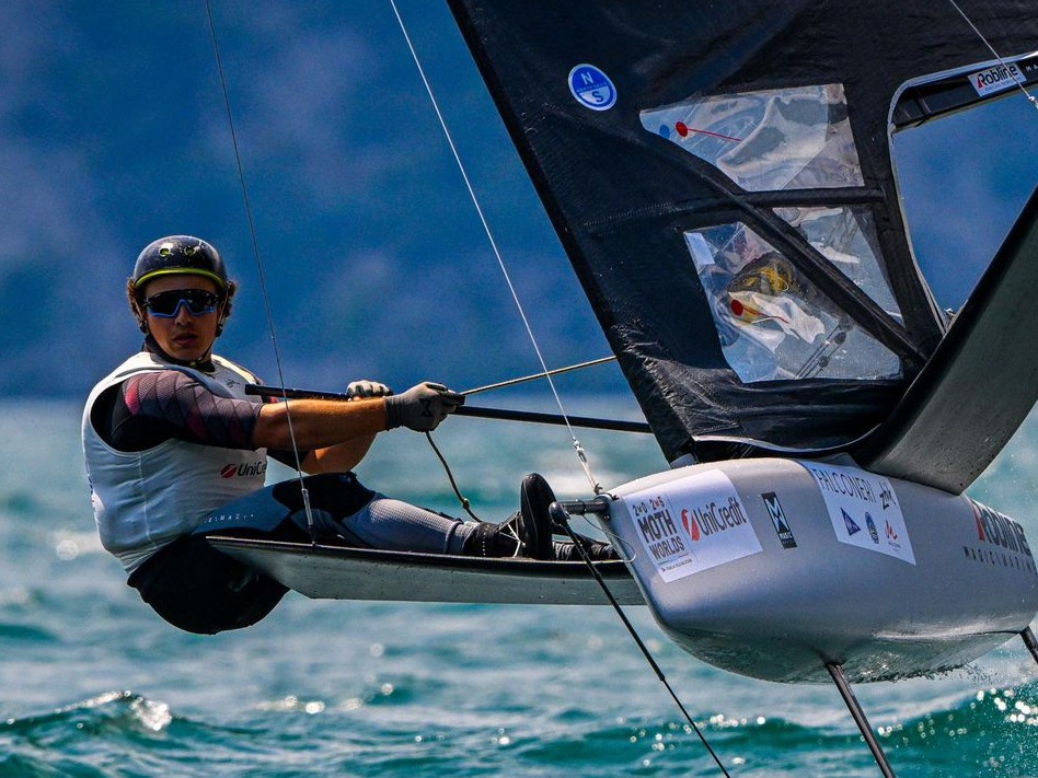 Contessi cerró un gran Mundial de Moth con un 22° puesto entre la élite ...